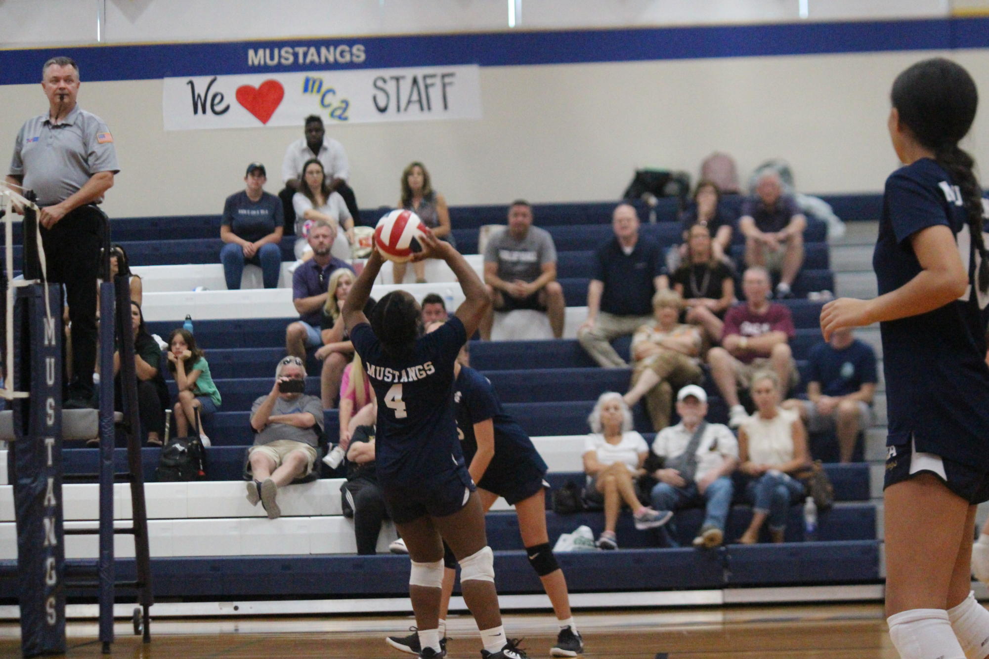 Middle School Volleyball Faces off Against Levine – The Mane Edition